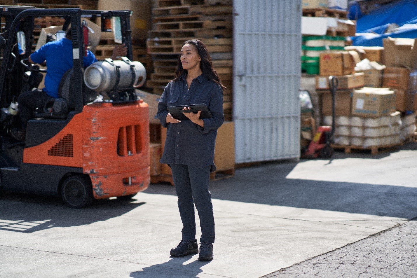 How Microsoft is equipping manufacturing workers with the tools of the ...