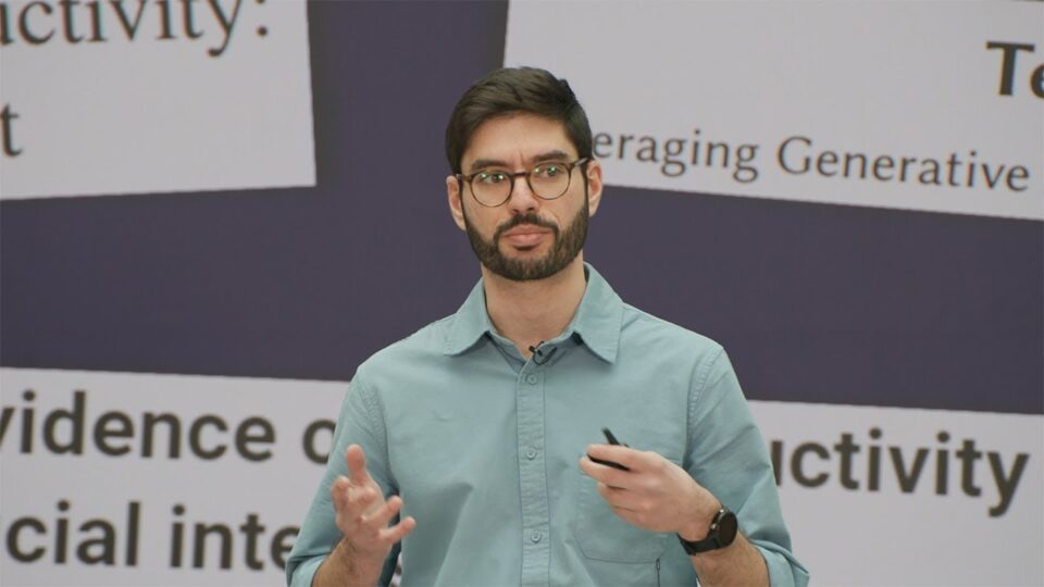 Introduction to Bayesian optimization - Microsoft Research