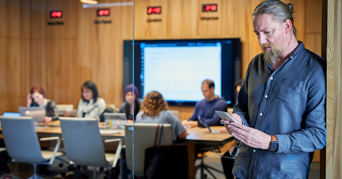 Discover and manage shadow IT with Microsoft 365