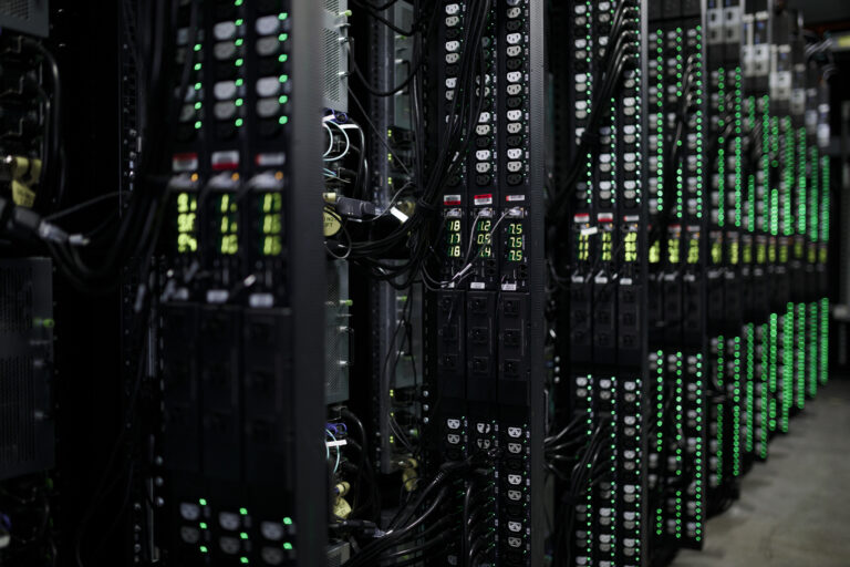 Defending new vectors: Threat actors attempt SQL Server to cloud ...