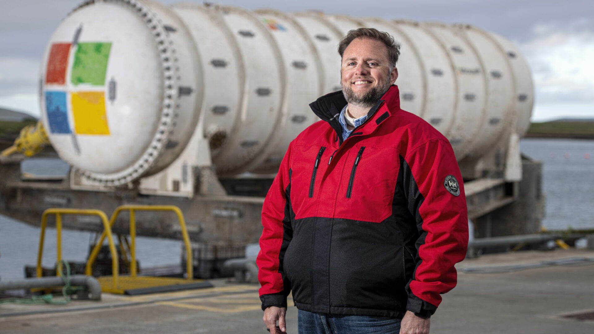 How Microsoft kept its underwater datacenter connected while retrieving ...